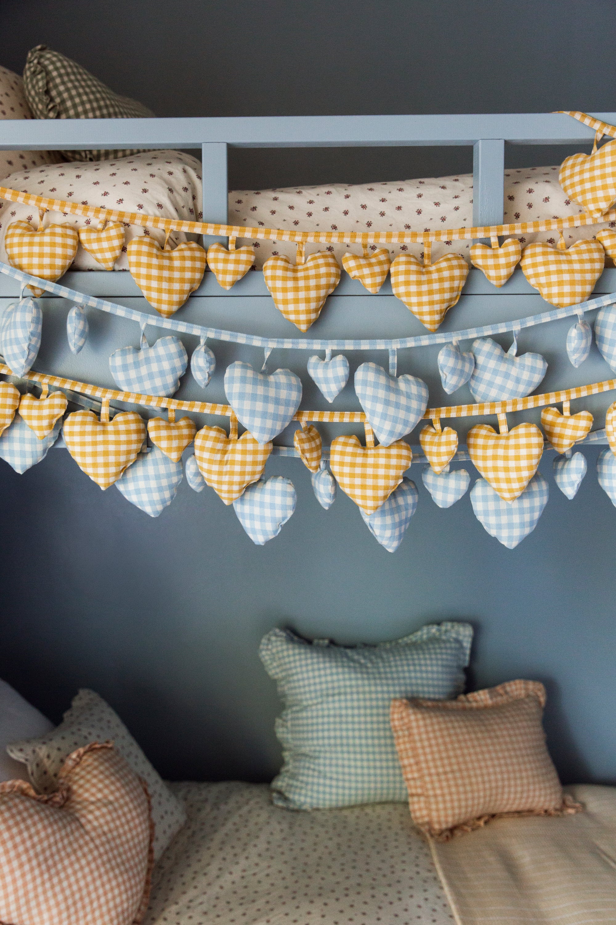 MINI GINGHAM - Sunflower Hearts Garland – Heather Taylor Home